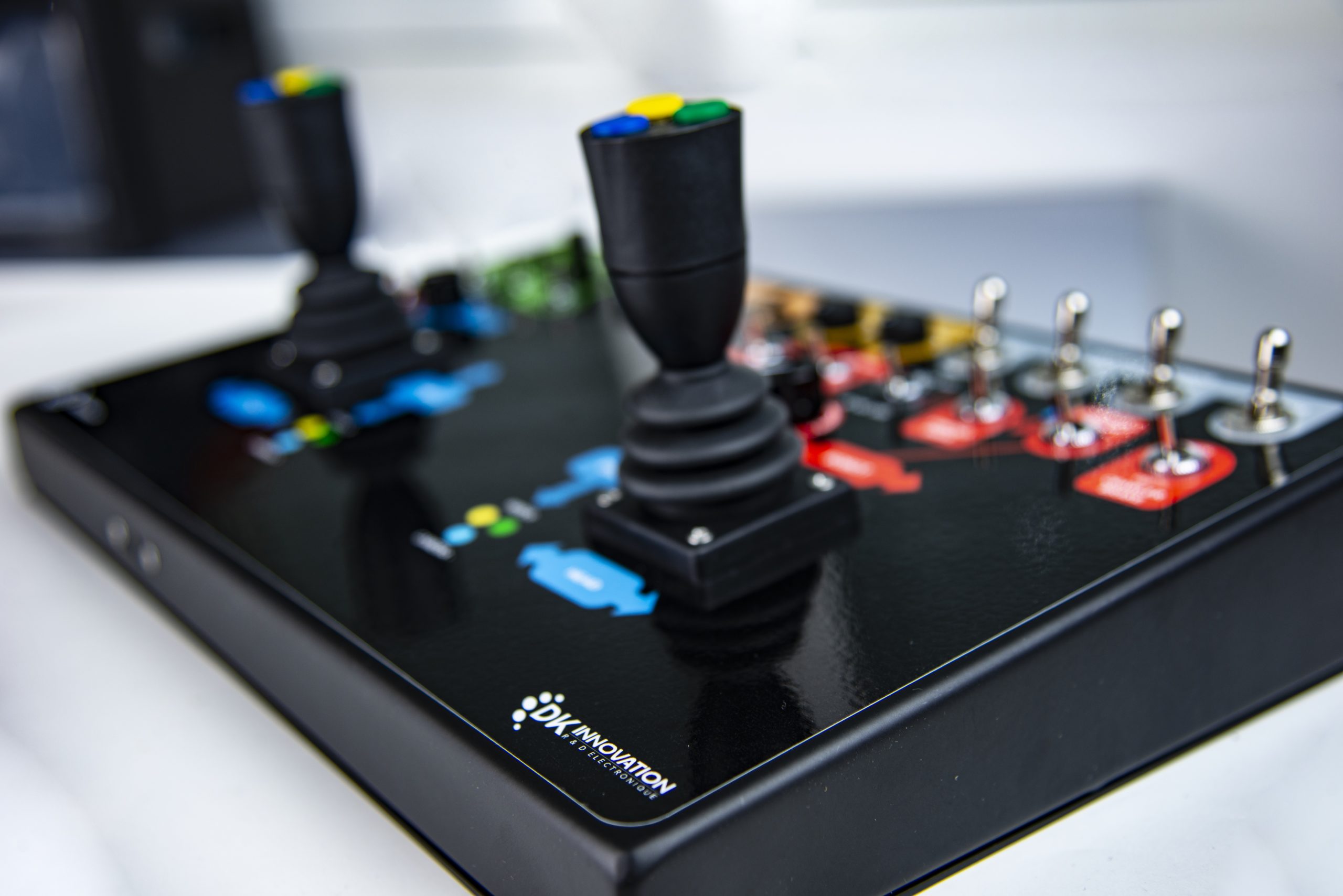 Control panel - DK Innovation - Electronic design